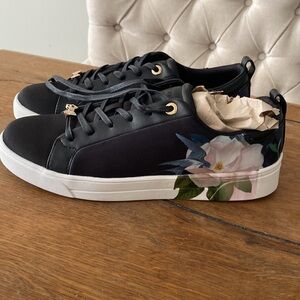 Ted Baker London | Shoes | Bnib Ted Baker Rialy Sneakers Size 9 Floral ...